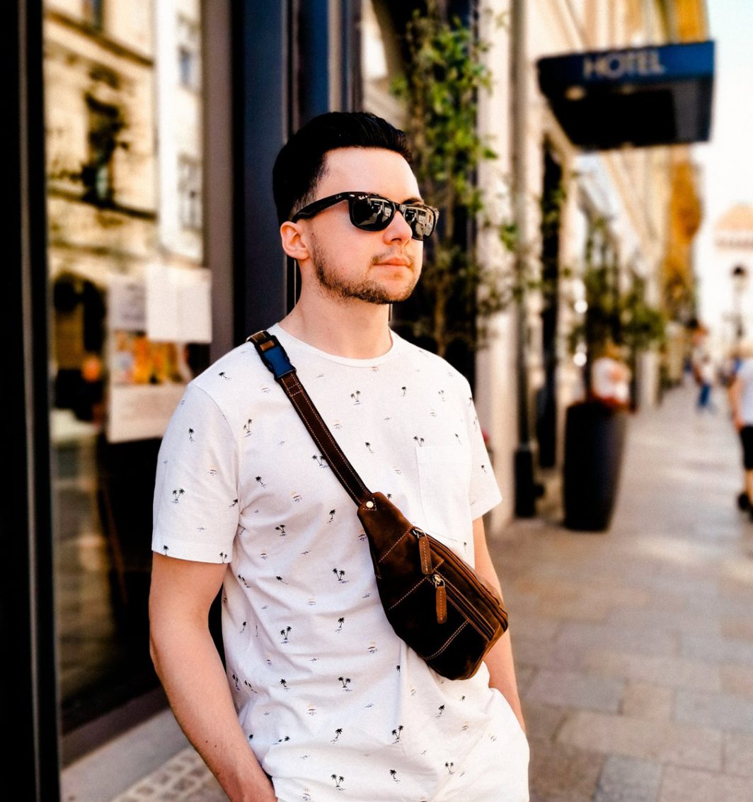 Dylan Sigley | Entrepreneur and Founder of the Drop Servicing Blueprint